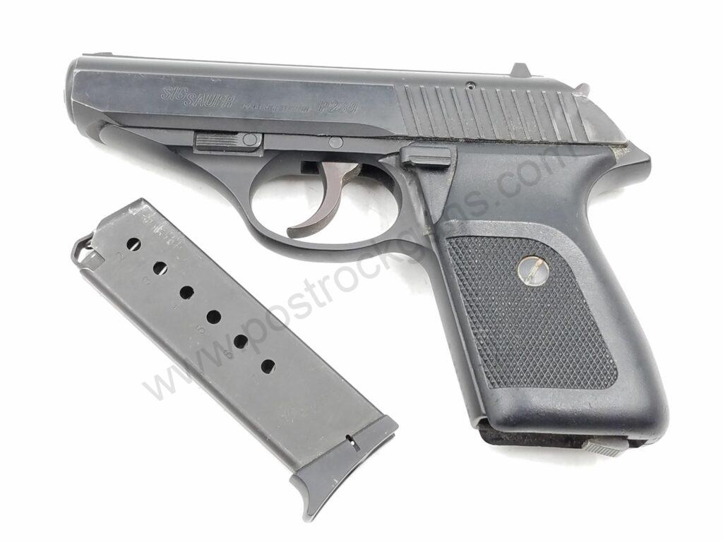 Sig Sauer P230 380acp/9mm Kurz Pistol with One 7 Round Magazine ...